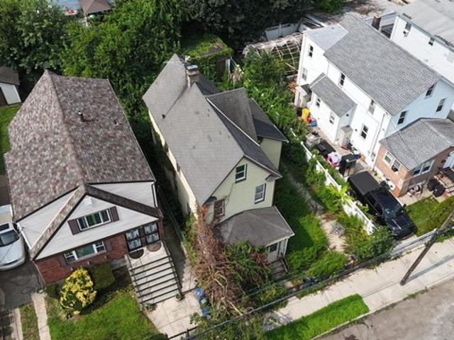 11532 th St, Jamaica, NY 11434