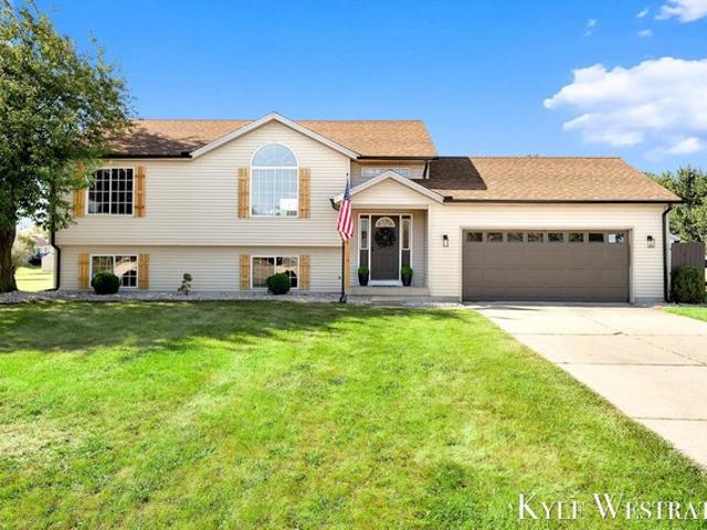 11538 Barkton Dr, Holland, MI 49424