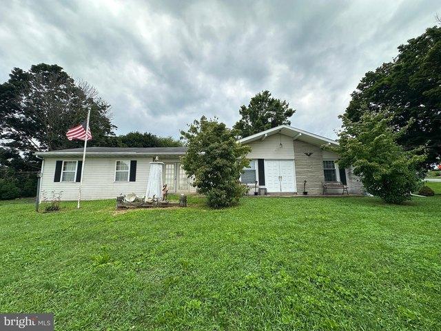 11539 Westminster Dr, Waynesboro, PA 17268