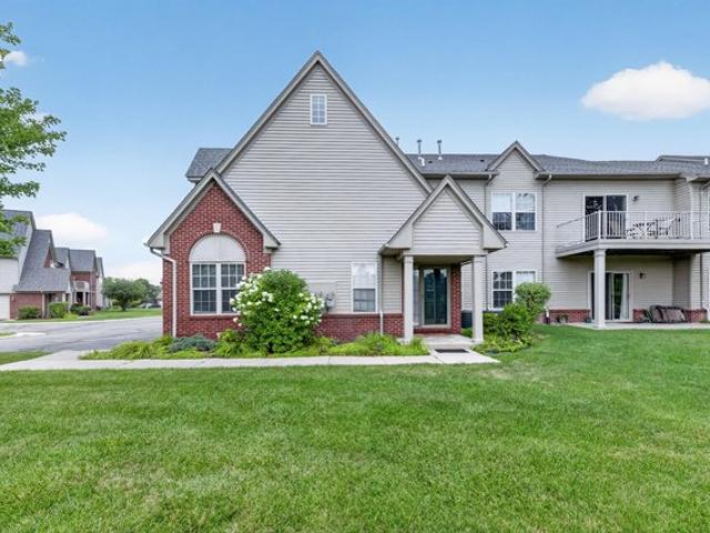 1153 Addington Ln, Ann Arbor, MI 48108