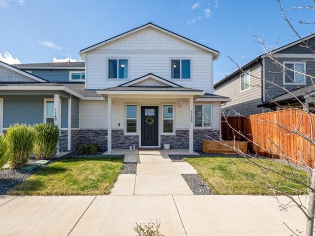1153 Annalise St, Central Point, OR 97502