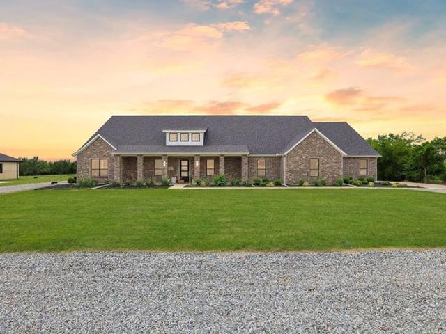 1153 Block Rd, Gunter, TX 75058