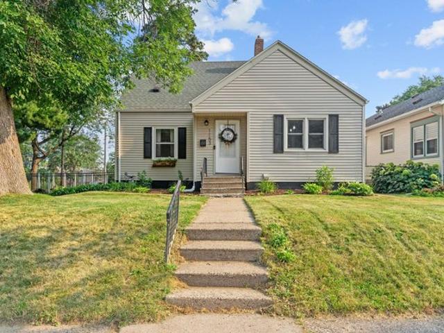 1153 Idaho Ave W, Saint Paul, MN 55108
