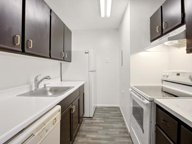 1153 Lake Victoria Dr, Unit H, West Palm Beach, FL 33411 | MLS #B26018