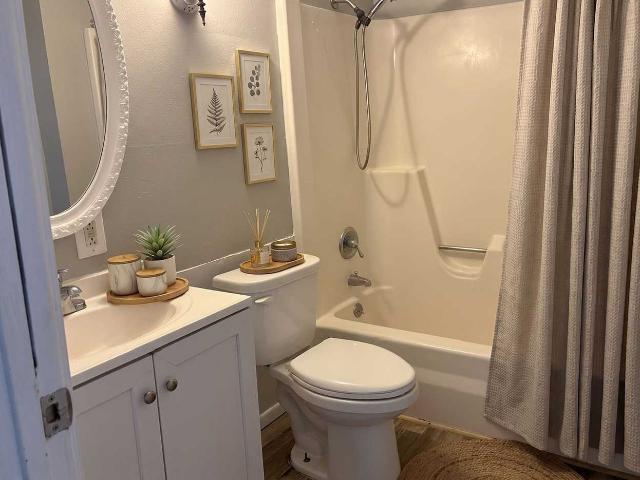 1153 Langley Rd 2 Bedroom Apartment for Rent at 1153 Langley Rd, Waterloo, IA 50702