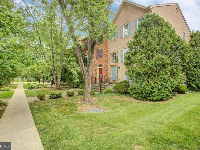 1153 Lindsay Lane