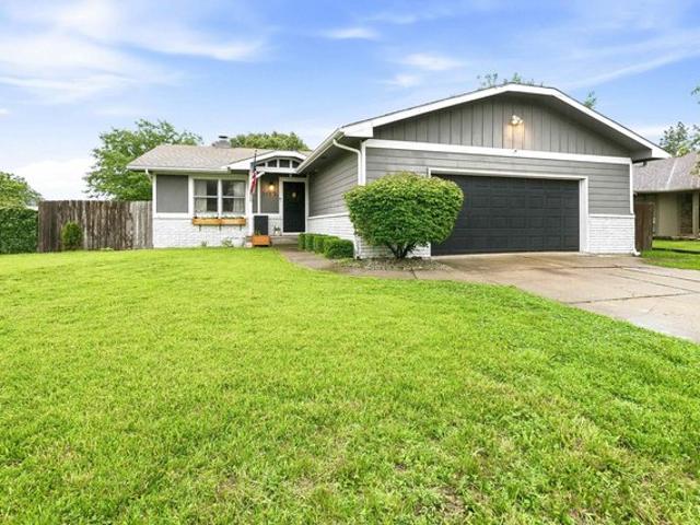 1153 S Burrus St, Wichita, KS 67207