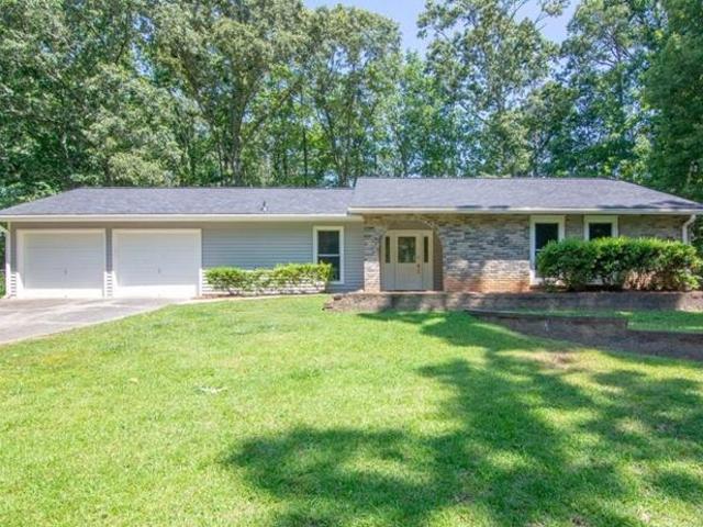 1153 Sandalwood Dr, Lawrenceville, GA 30043