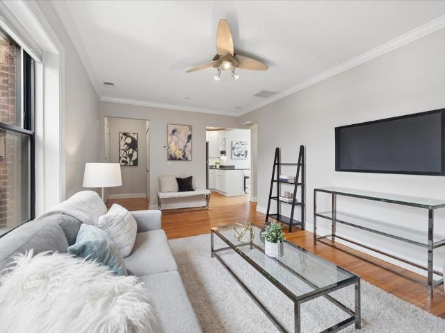 1153 W GRACE Street # 3S