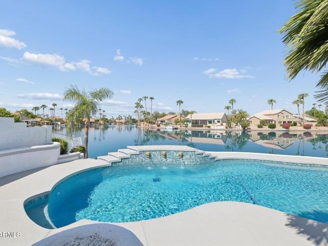 1153 w nautilus drive
