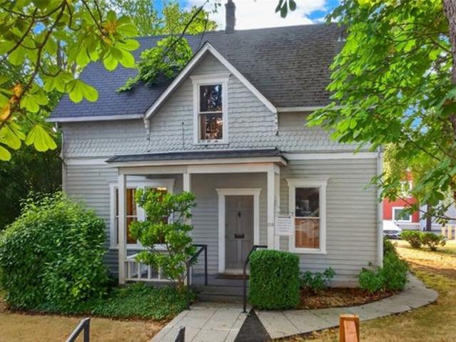 115 3rd Ave N, Edmonds, WA 98020