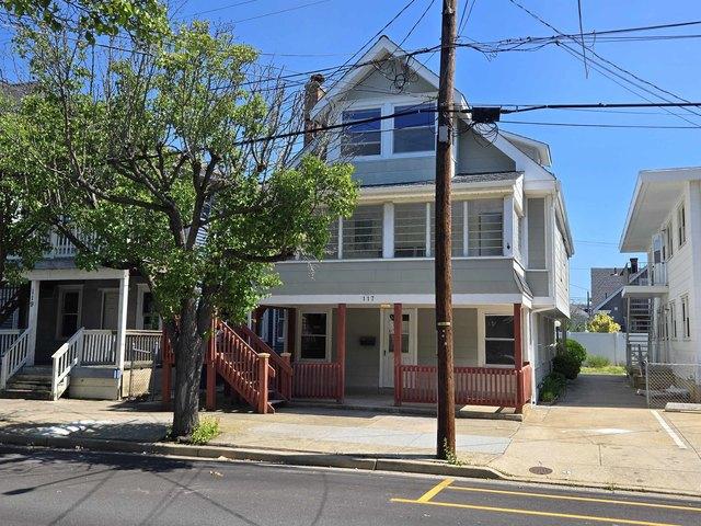 115 117 W Poplar Ave, Wildwood, NJ 08260