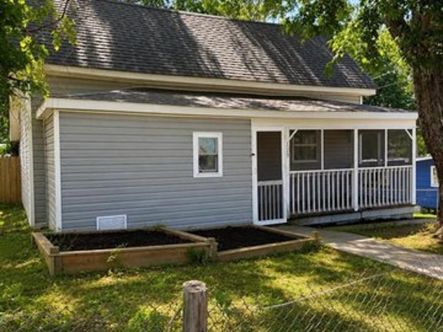 115 1st St, Gaffney, SC 29340