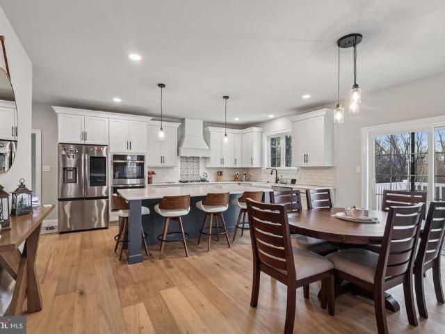 115 2Nd Ave