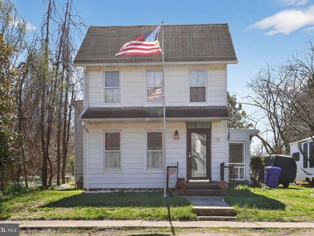 115 2nd St, Crumpton, MD 21628