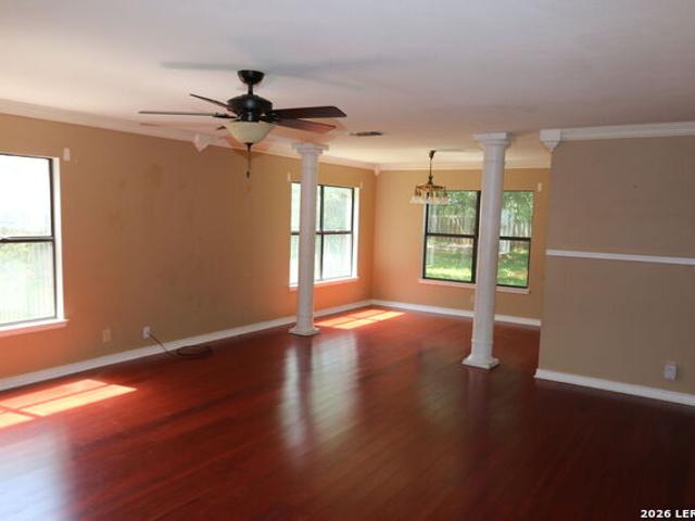 115 Country Lane