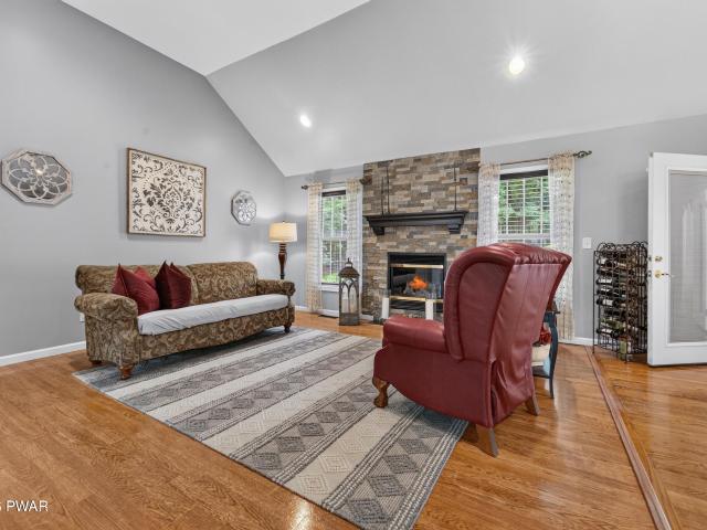 115 Columbine Lane
