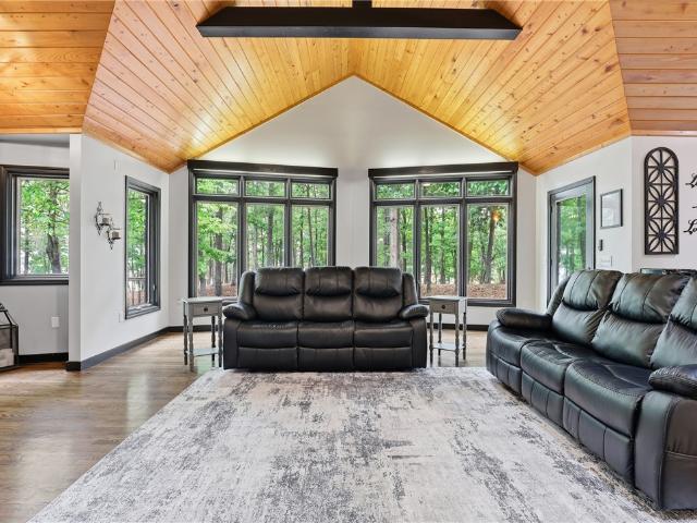 115 Chapelwood Drive