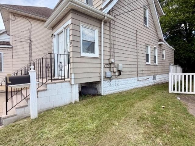 115 Chestnut Ave