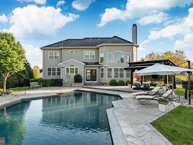 115 Chestnut Ln, Sellersville, PA 18960