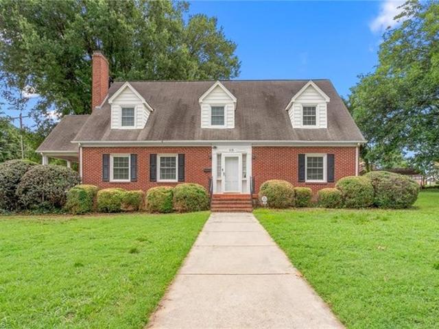 115 Albright Ave, Graham, NC 27253