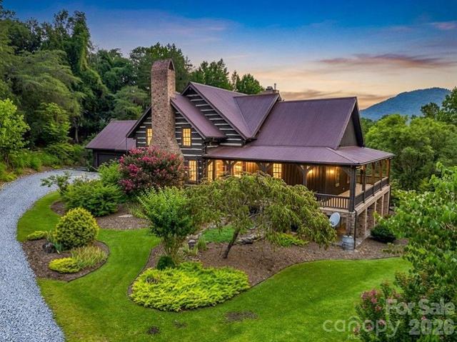 115 Apple Meadow Ct, Lake Lure, NC 28746