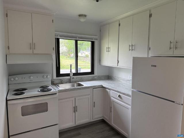 115 Apple Tree Rd