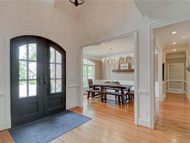 115 Ashbourne Lake Court