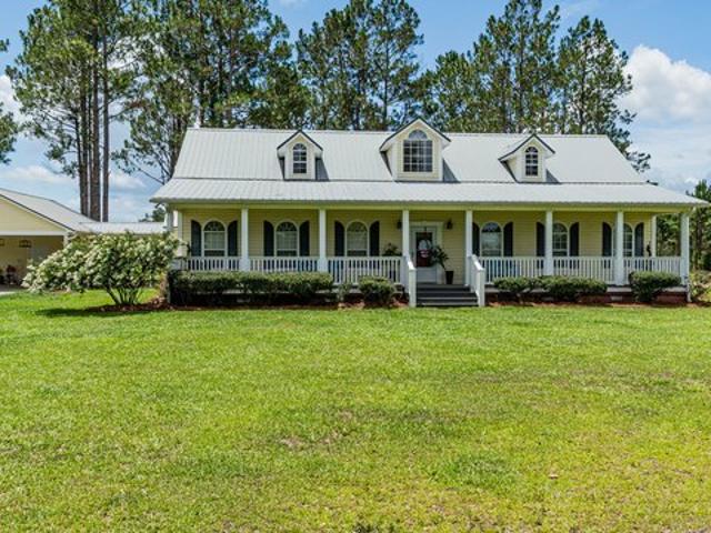 115 Becca Ln, Homerville, GA 31634