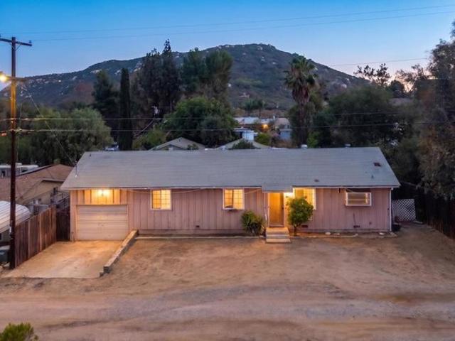115 Beech Pl, El Cajon, CA 92021