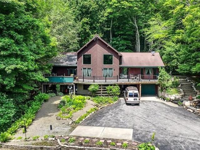 115 Behm Rd, West Falls, NY 14170