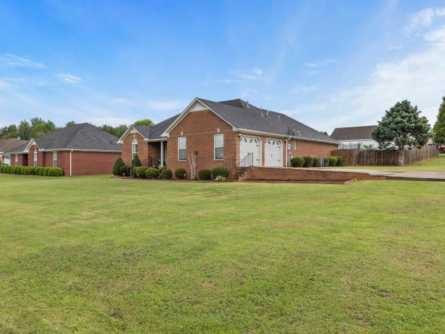 115 Brooks Landing Dr