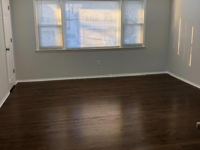 115 Burnside Ave # 2