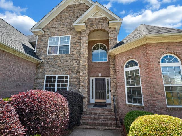 115 Gladstone Way