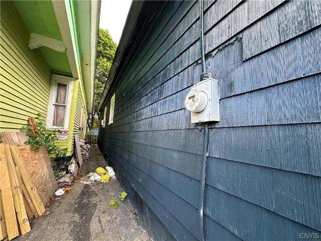 115 Douglas Street