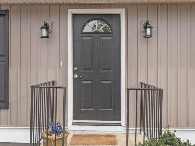 115 deerwood dr