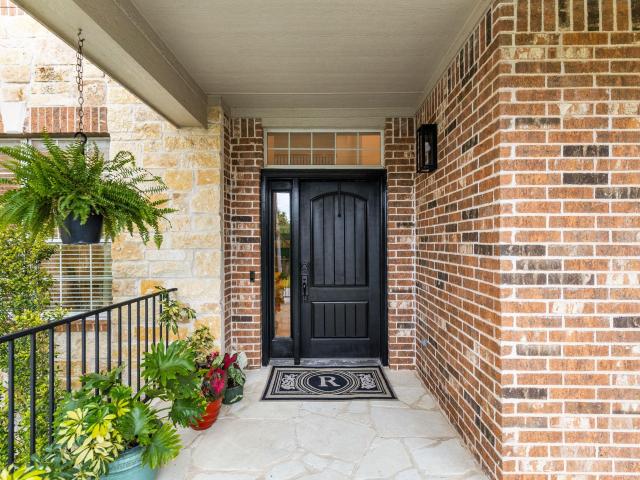 115 Desert Willow Way