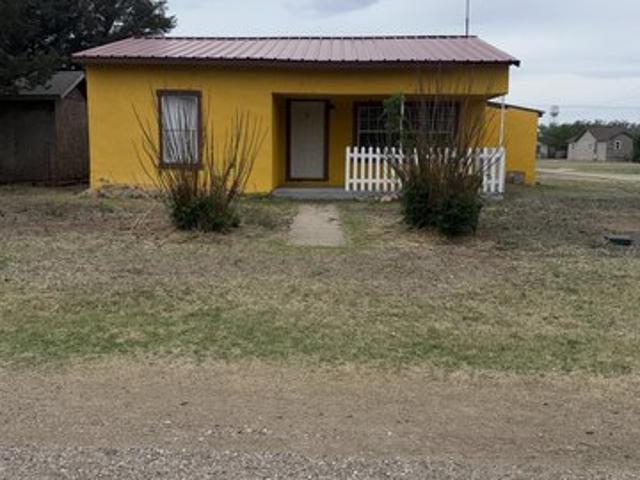 115 Duggan Ave, Anton, TX 79313