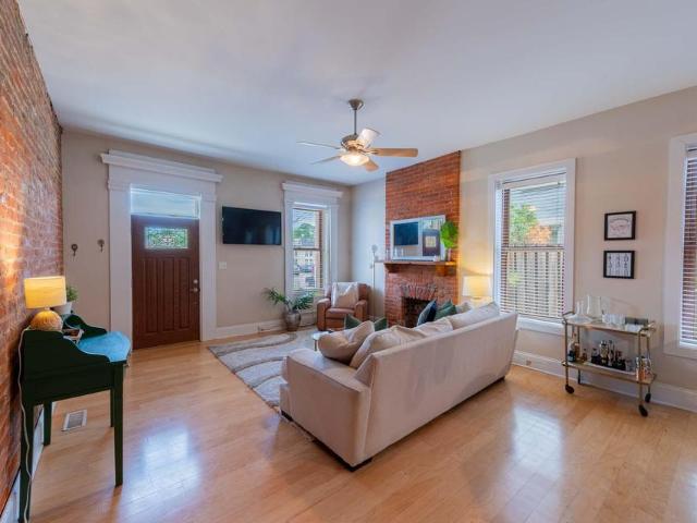 115 E 8th Street