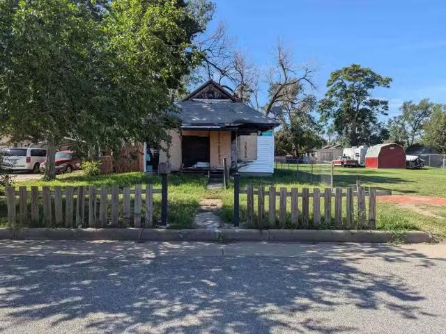 115 E Bigger St, Hutchinson, KS 67501 651729599