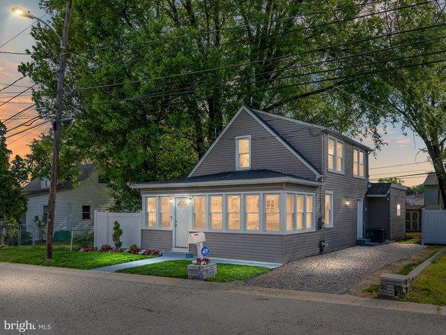 115 E Hazeldell Ave, New Castle, DE 19720