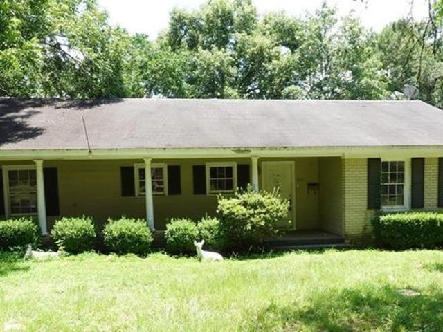 115 E Homewood Dr, Crockett, TX 75835