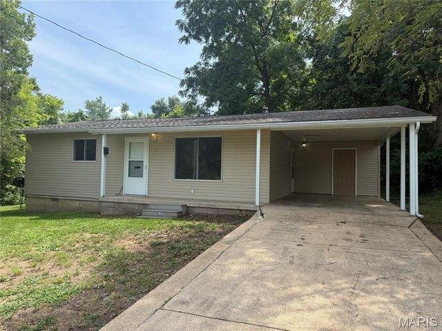 115 E Marvin Ave, Fredericktown, MO 63645