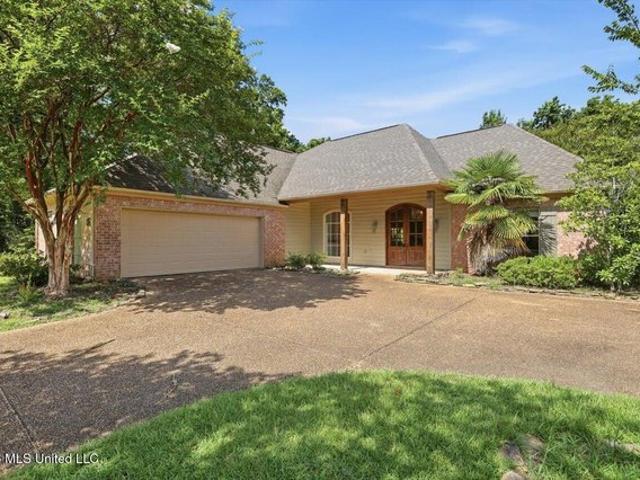 115 Eastside Dr, Brandon, MS 39047