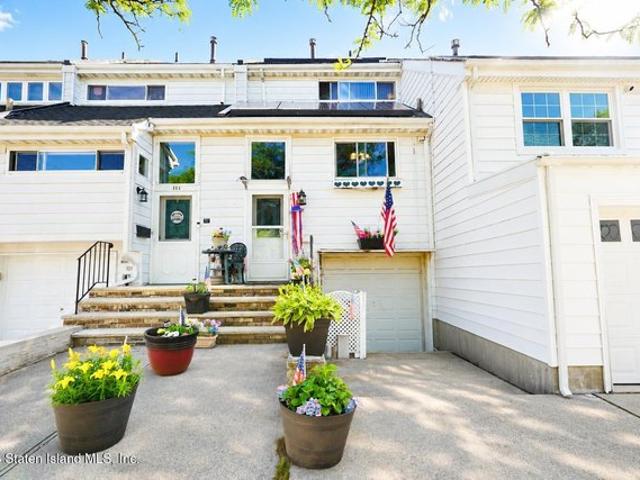115 Forest Grn, Staten Island, NY 10312
