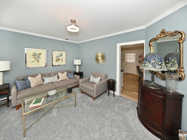 115 Forest Place