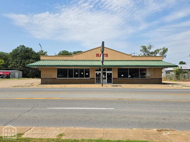 115 Falls Boulevard S