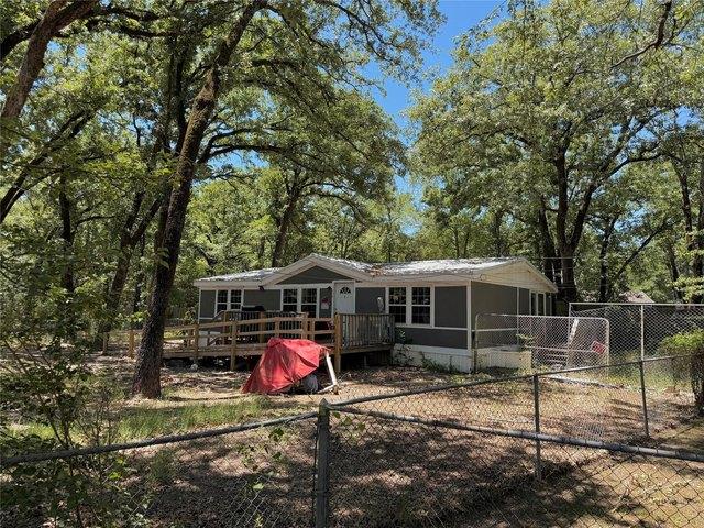 115 Fernwood Dr, Mabank, TX 75156