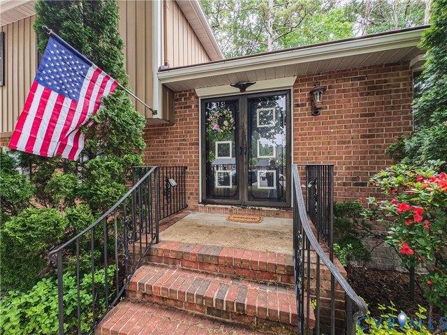 115 Flintlock Dr, Colonial Heights, VA 23834