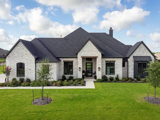 115 Knoll Trl, Gunter, TX 75058